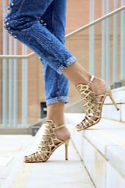 New Arrivals – Sandy's Savvy Chic Resale Boutique